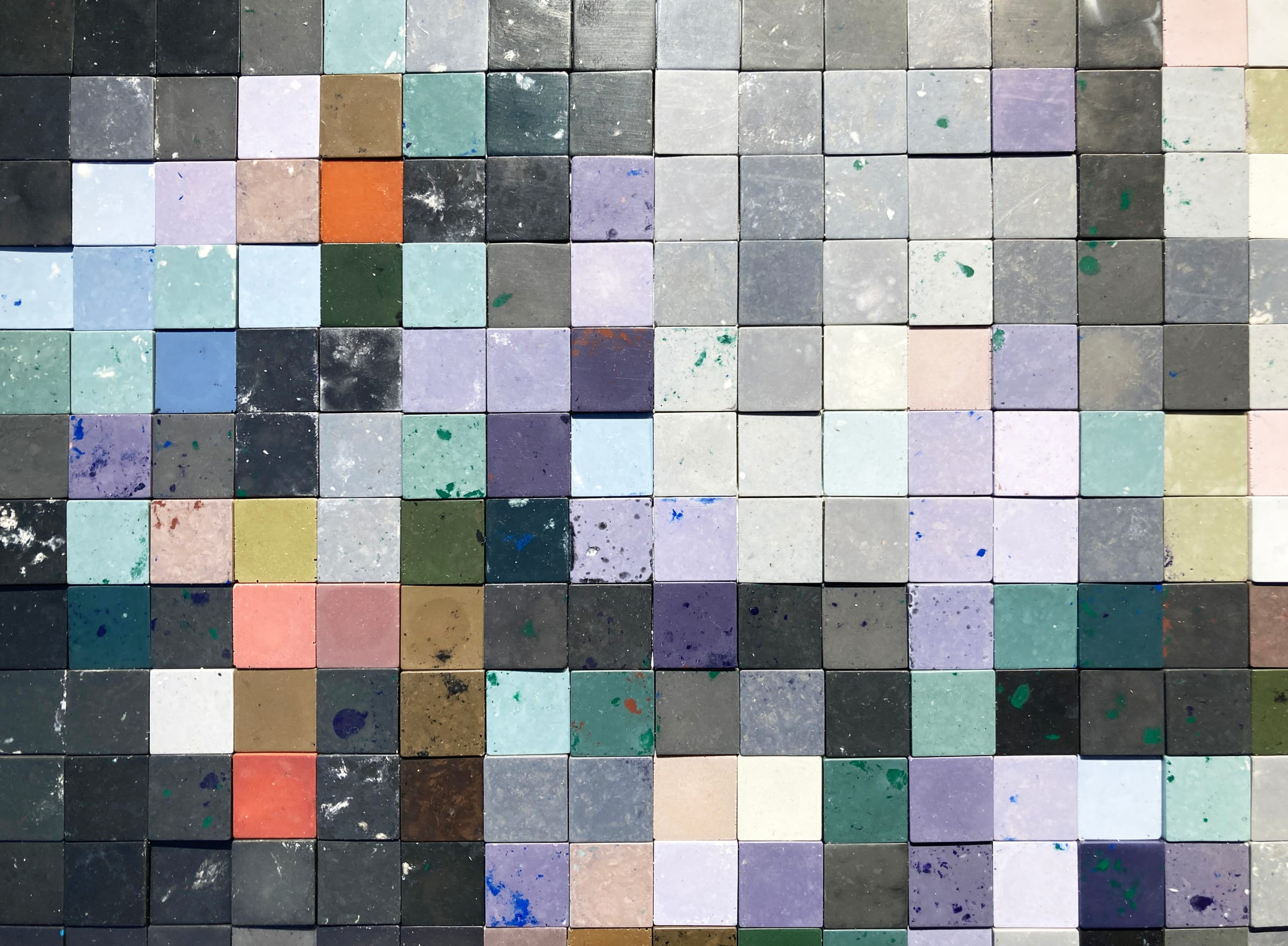 Marcela Serra, Lucerna 100, 2023 | ISABEL CROXATTO GALERIA