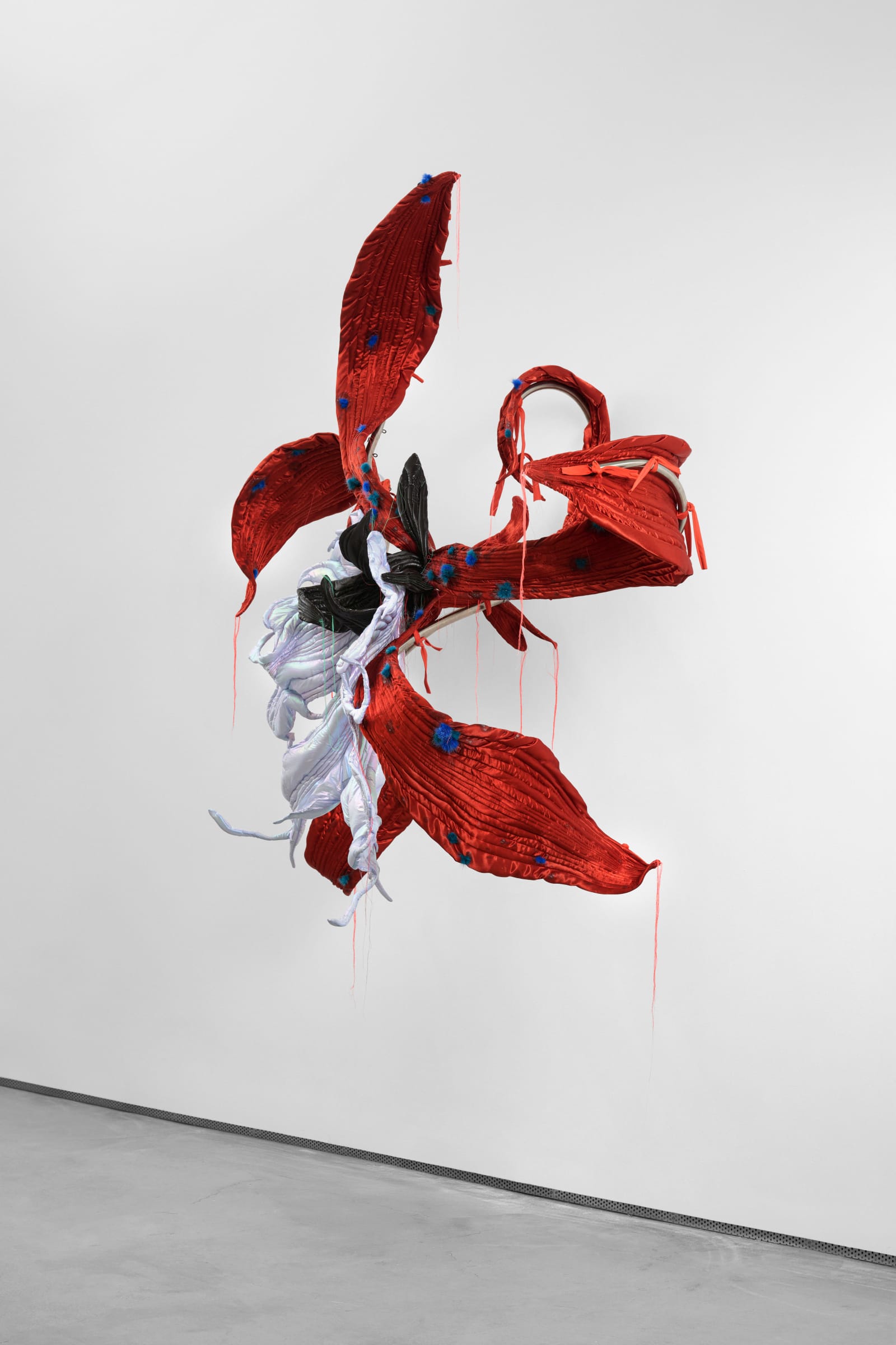 Woo Hannah, Flame Thrower 화염방사기, 2025 | Galerie Marguo