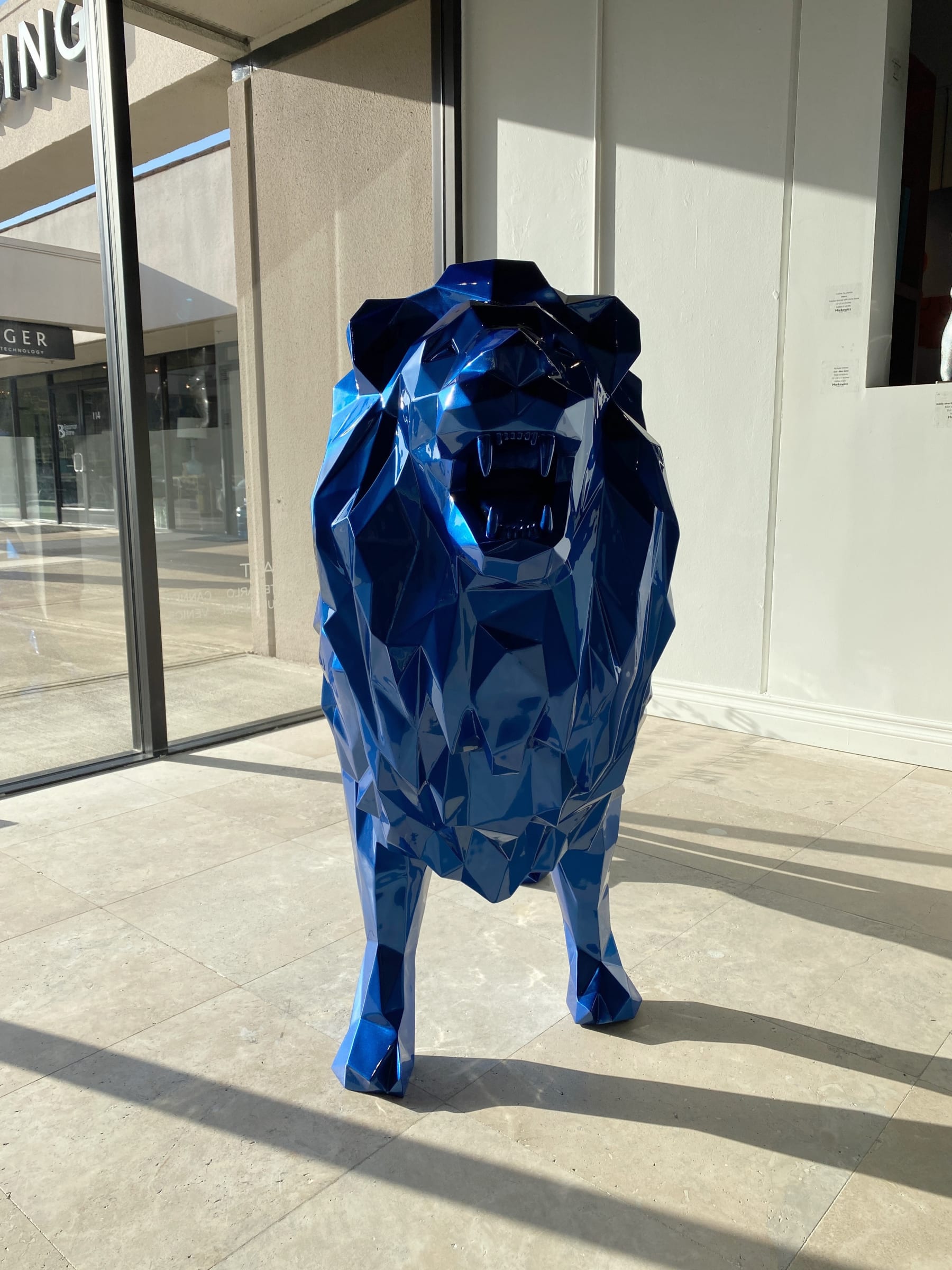 Richard Orlinski, Lion - 150 cm Bleu Sams IV/IV | Markowicz Fine Art