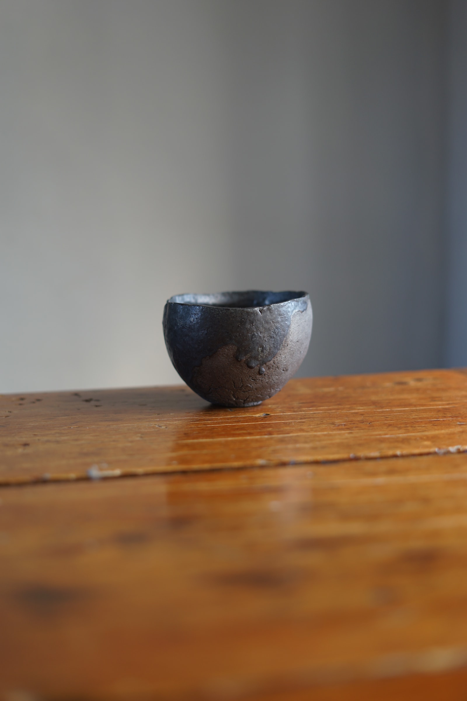 Machiko Ogawa, Black Chawan | Oxford Ceramics Gallery