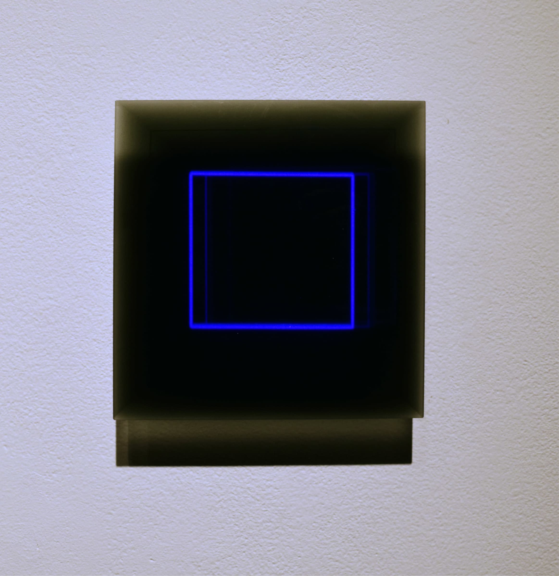 August Muth, Zephyr #3 (blue), 2022 | Pie Projects Contemporary Art