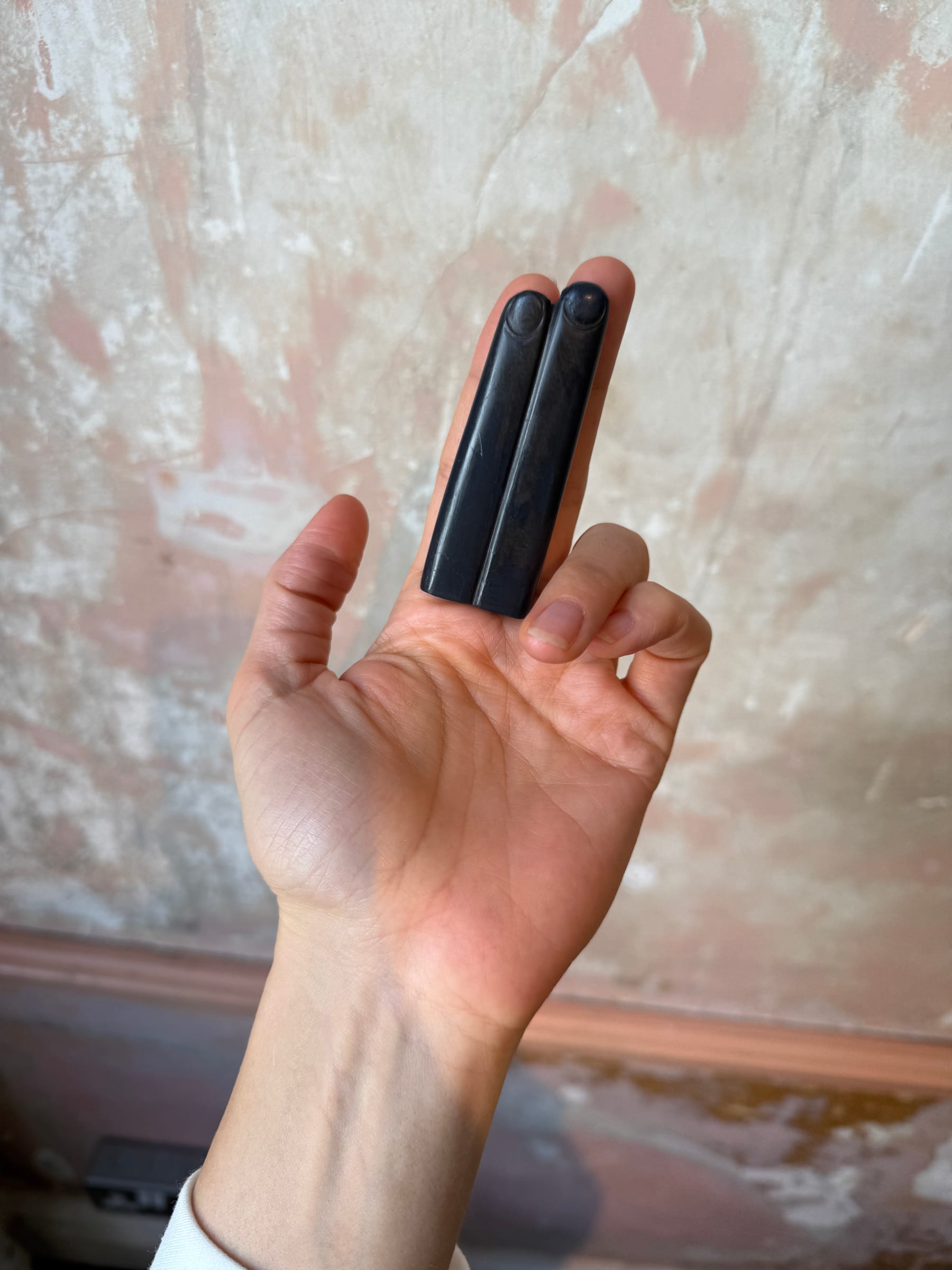 *, An Ancient Egyptian two finger amulet, 664-332 BC | Symbolic & Chase