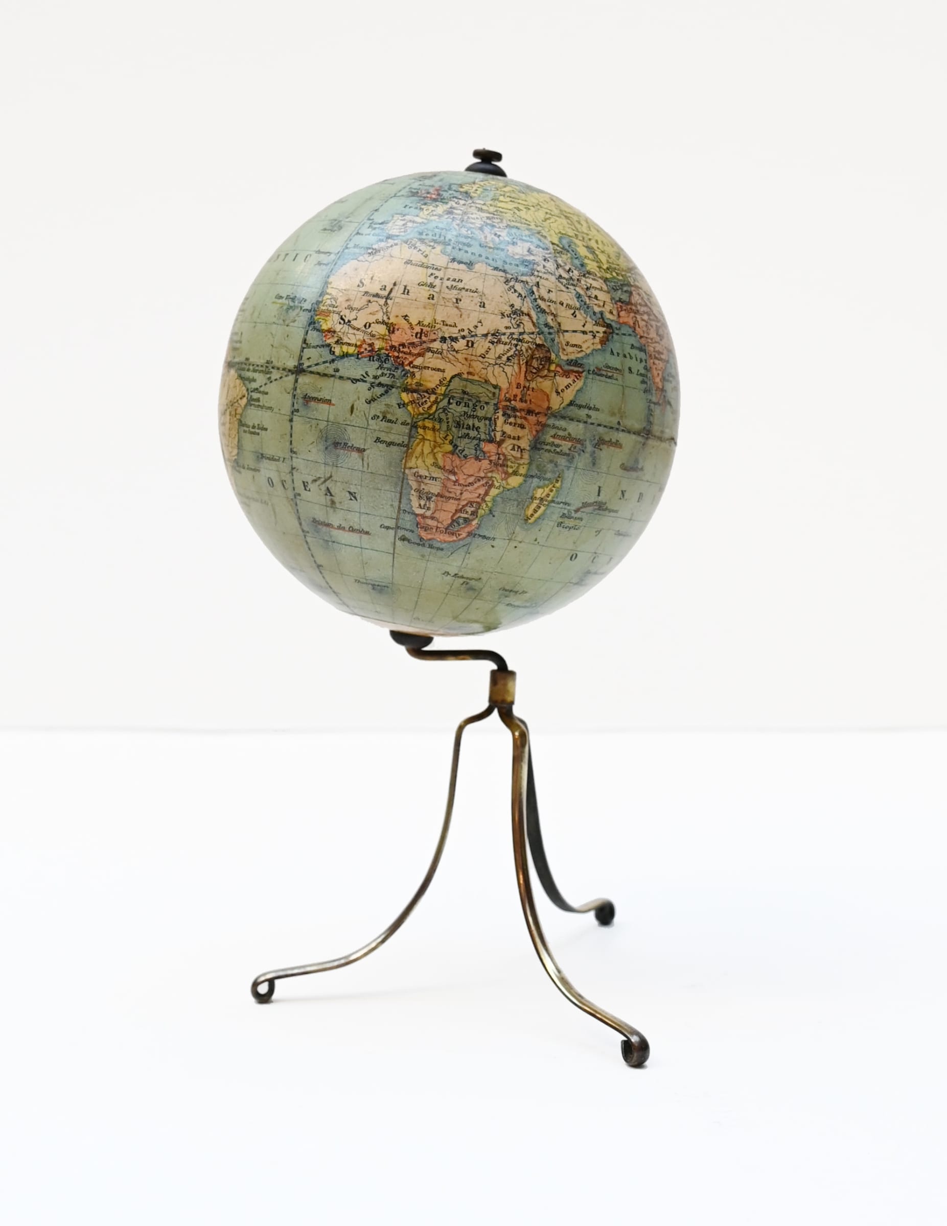 George Philip & Son Ltd., 4-Inch Philips' Graphic Globe, 1890 (c ...