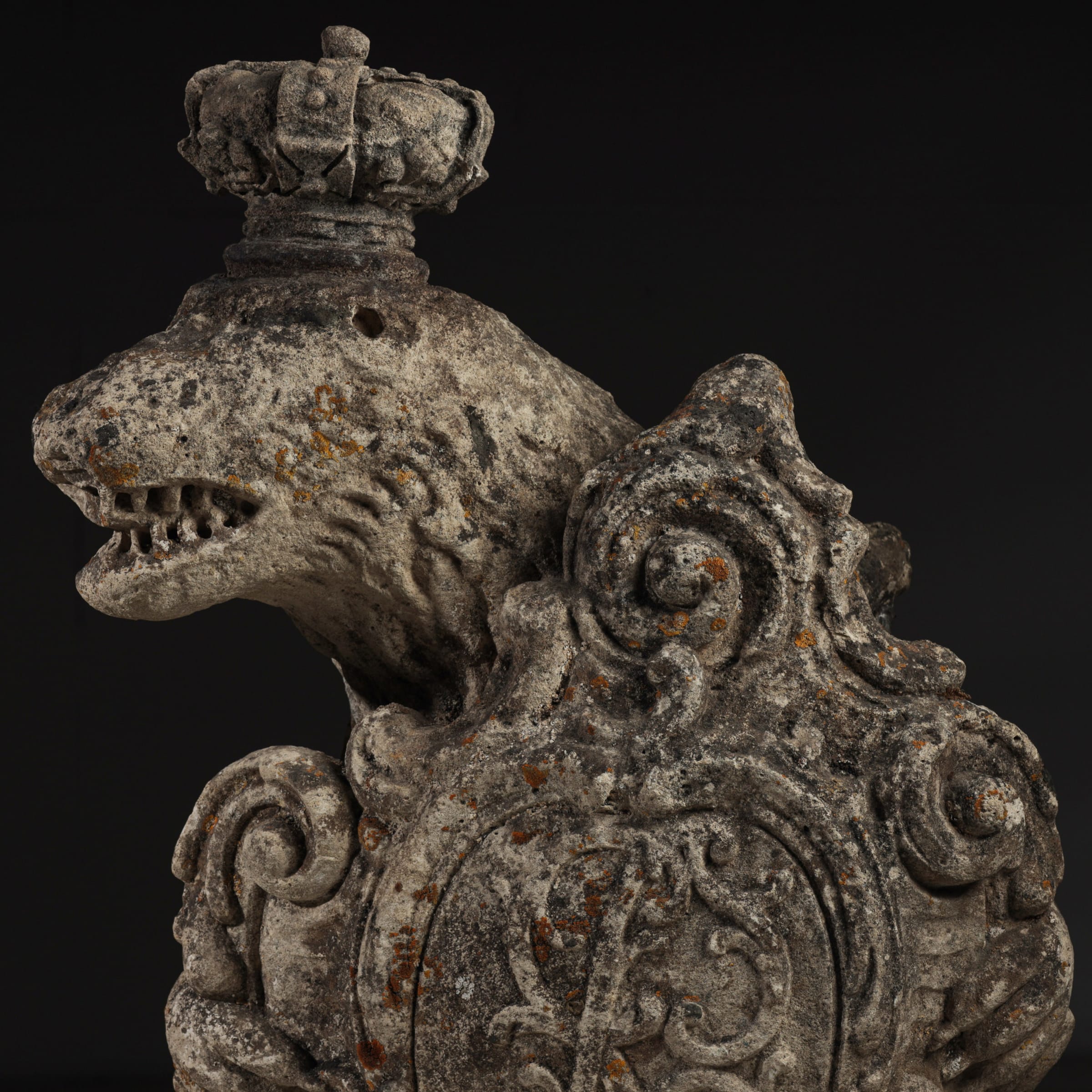 Heraldic Lions | v a g a b o n d