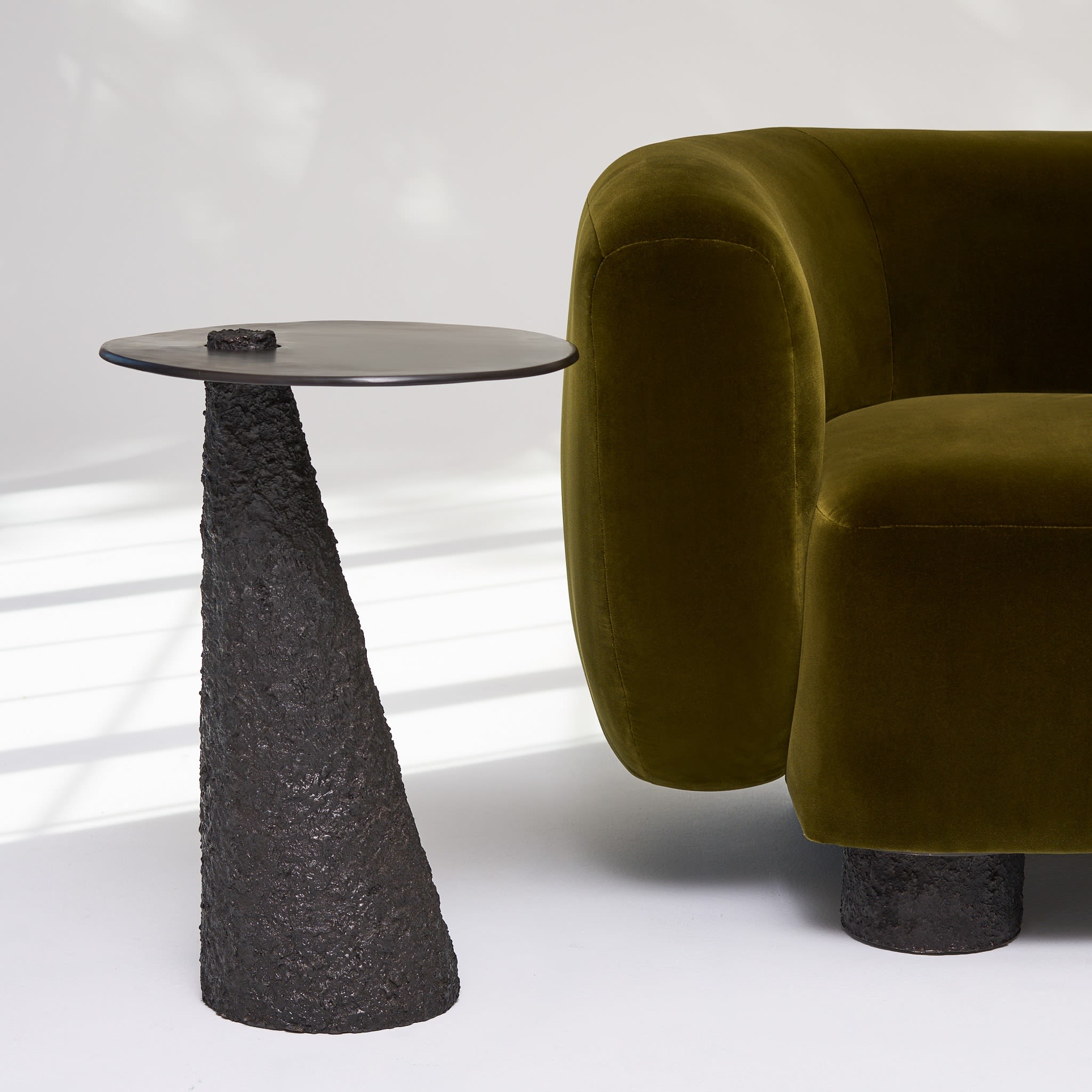 Nero Side Table | Aguirre Design