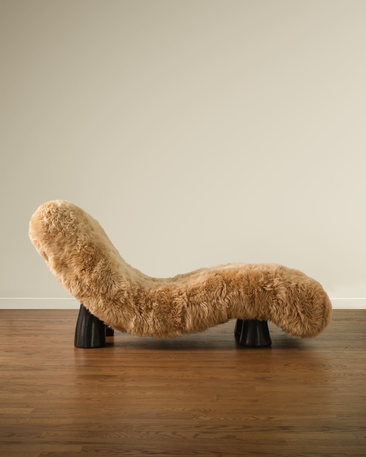 FLORENTINO CHAISE | Aguirre Design