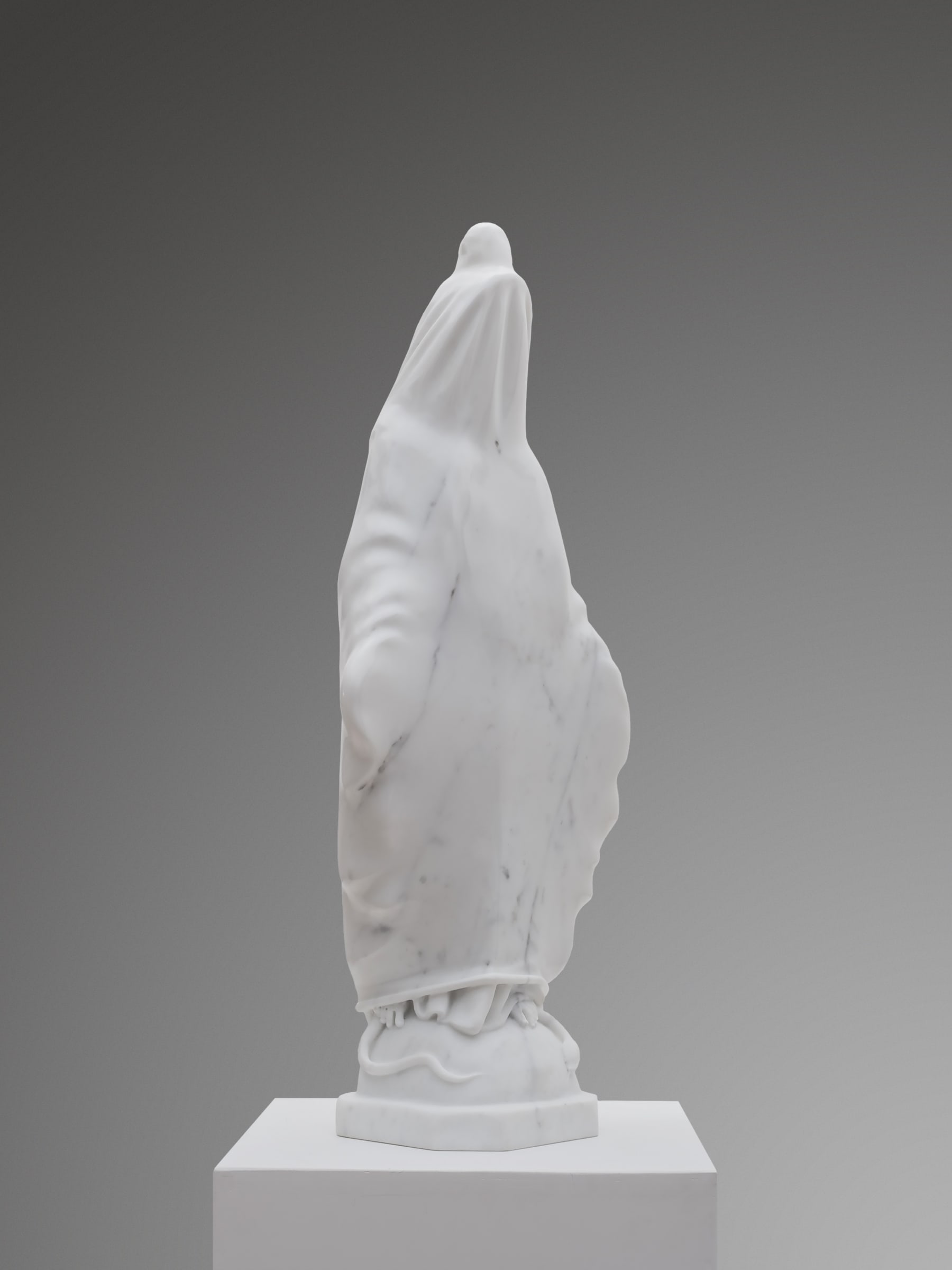 "Gold One" sculpture by Filippo Tincolini