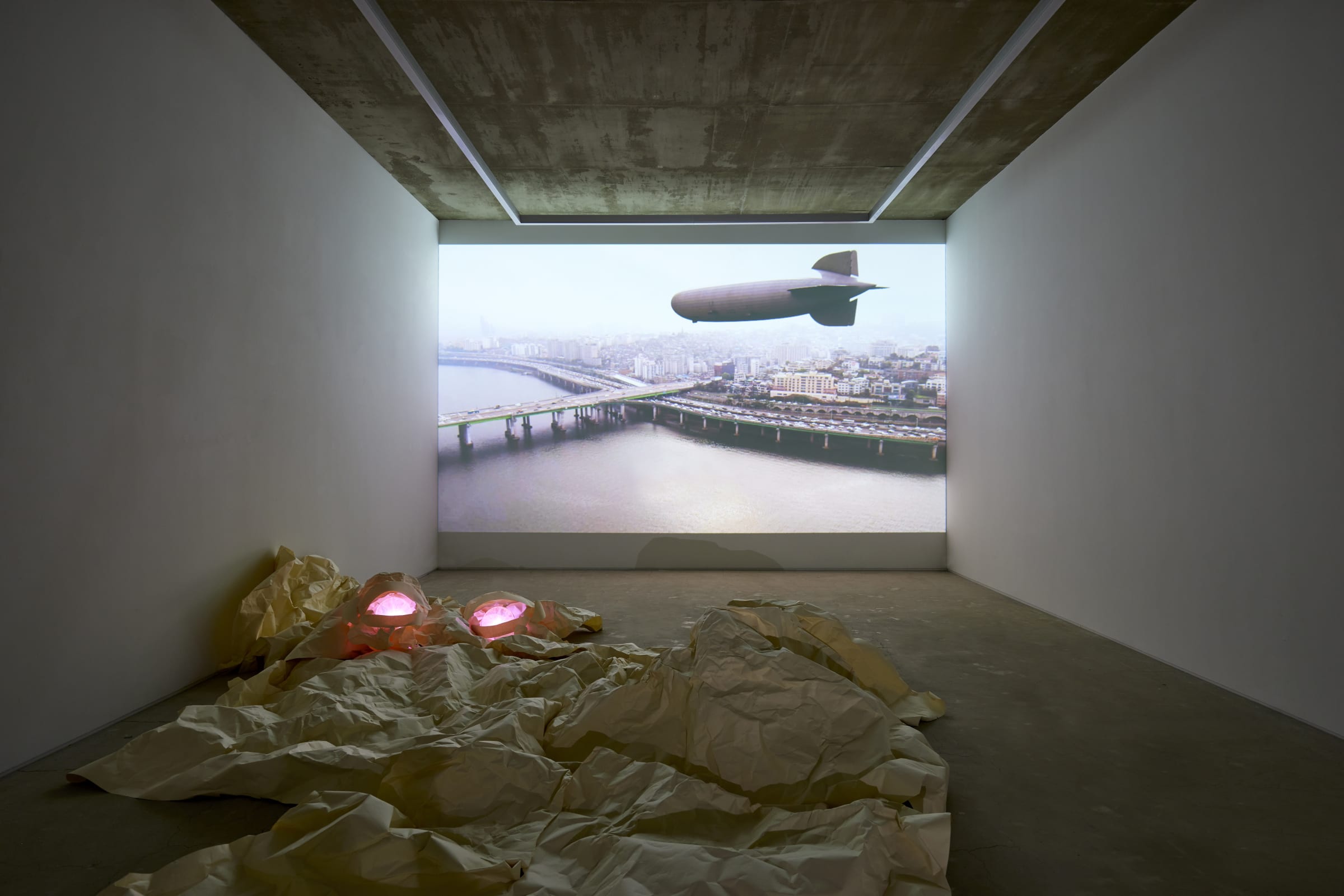 Crumpled Man | 14 April - 14 May 2022 | GALLERY2