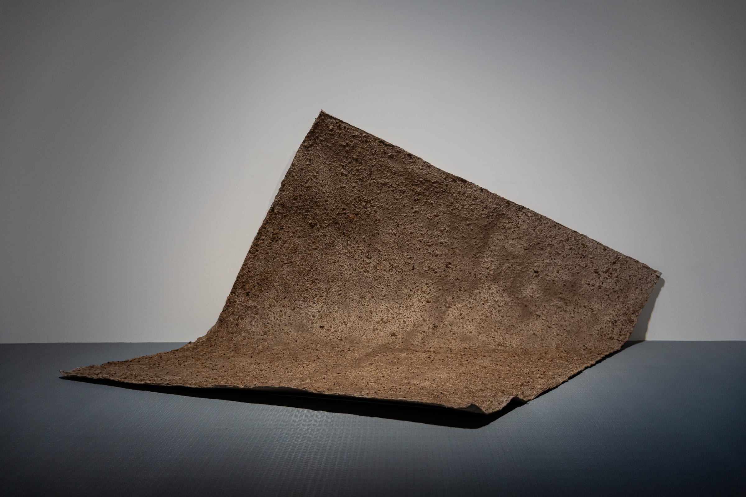 프랏차야 핀통, 싱가폴미술관서 개인전 "No Patents on Ideas" 개최 | Barakat Contemporary