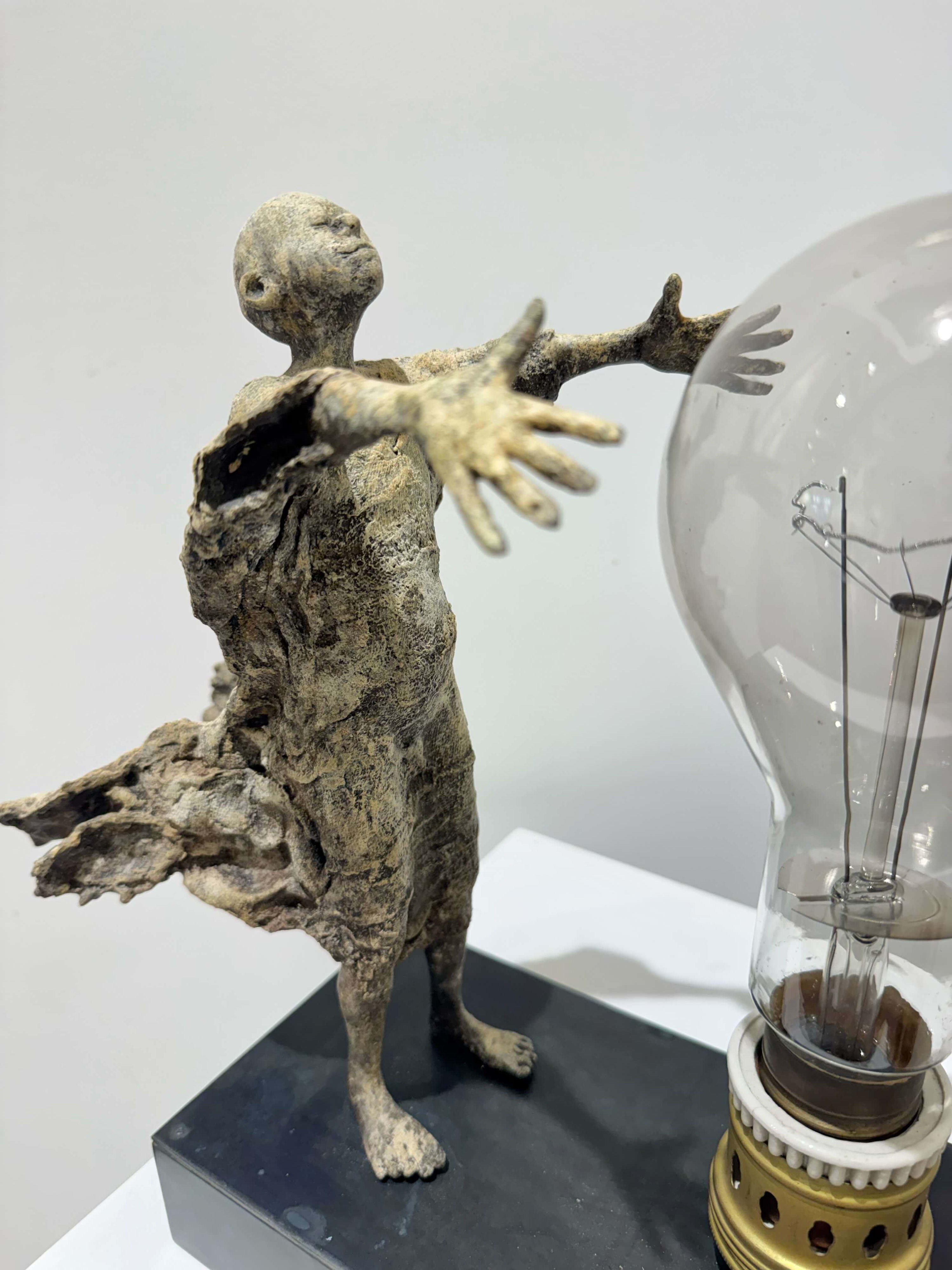 Lieven d'Haese, The Visionary with Light (Small), 2024 | Art Yī