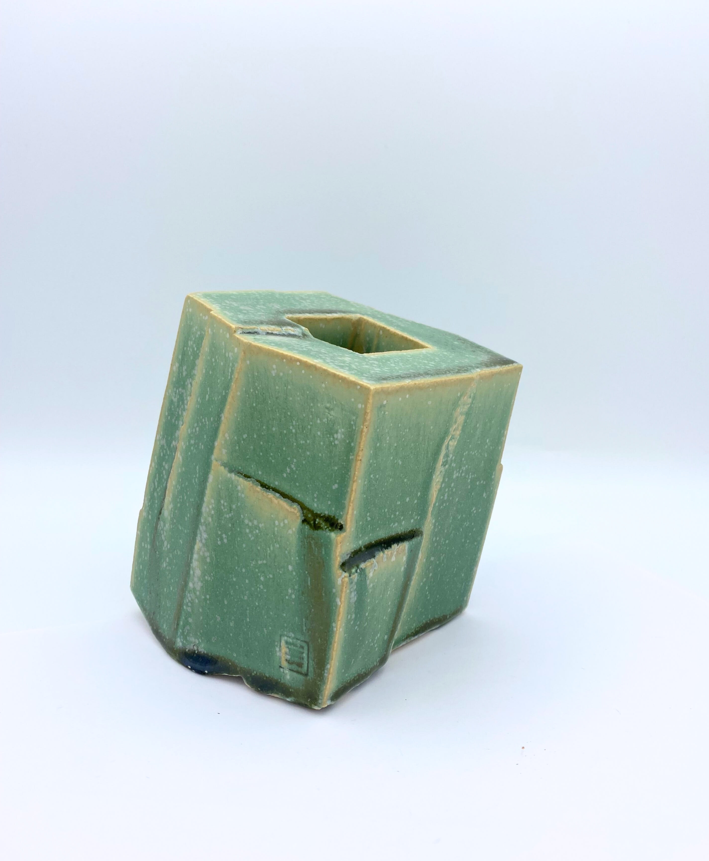 David Binns, Tilting Cube, 2024 | Contemporary Applied Arts