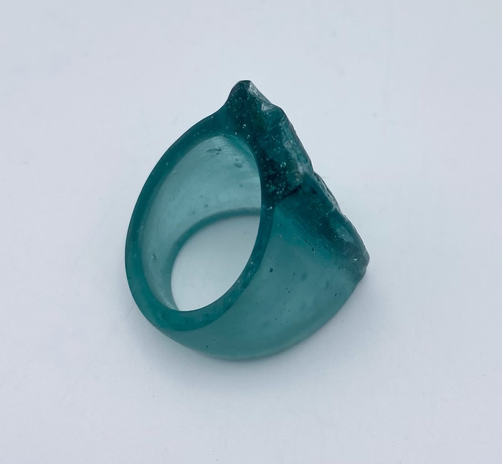 Angela Thwaites, Sea Green Glass Owl Ring, 2023 | Contemporary Applied Arts