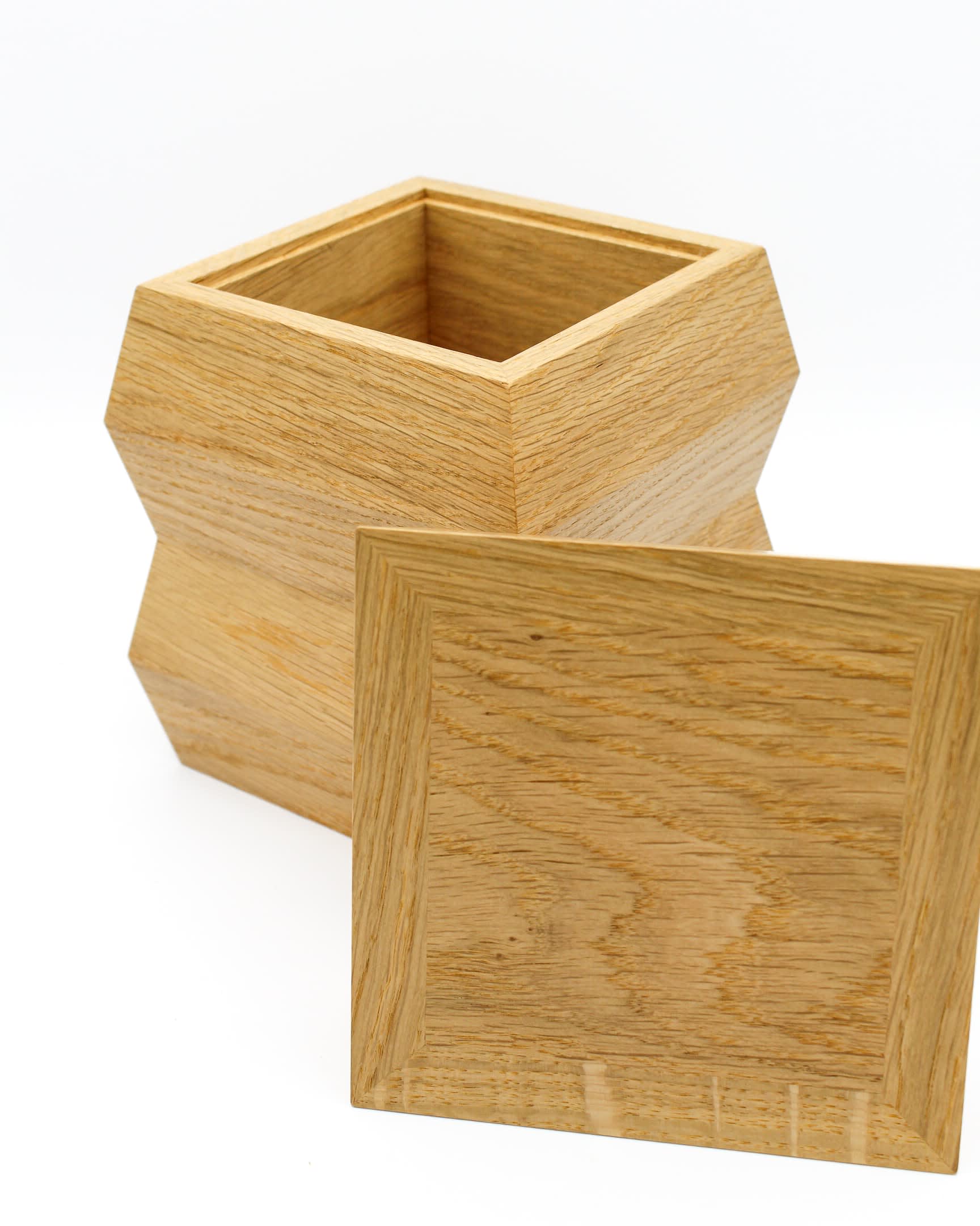Sarah Kay, Infinity Box - English Oak, 2024 | Contemporary Applied Arts