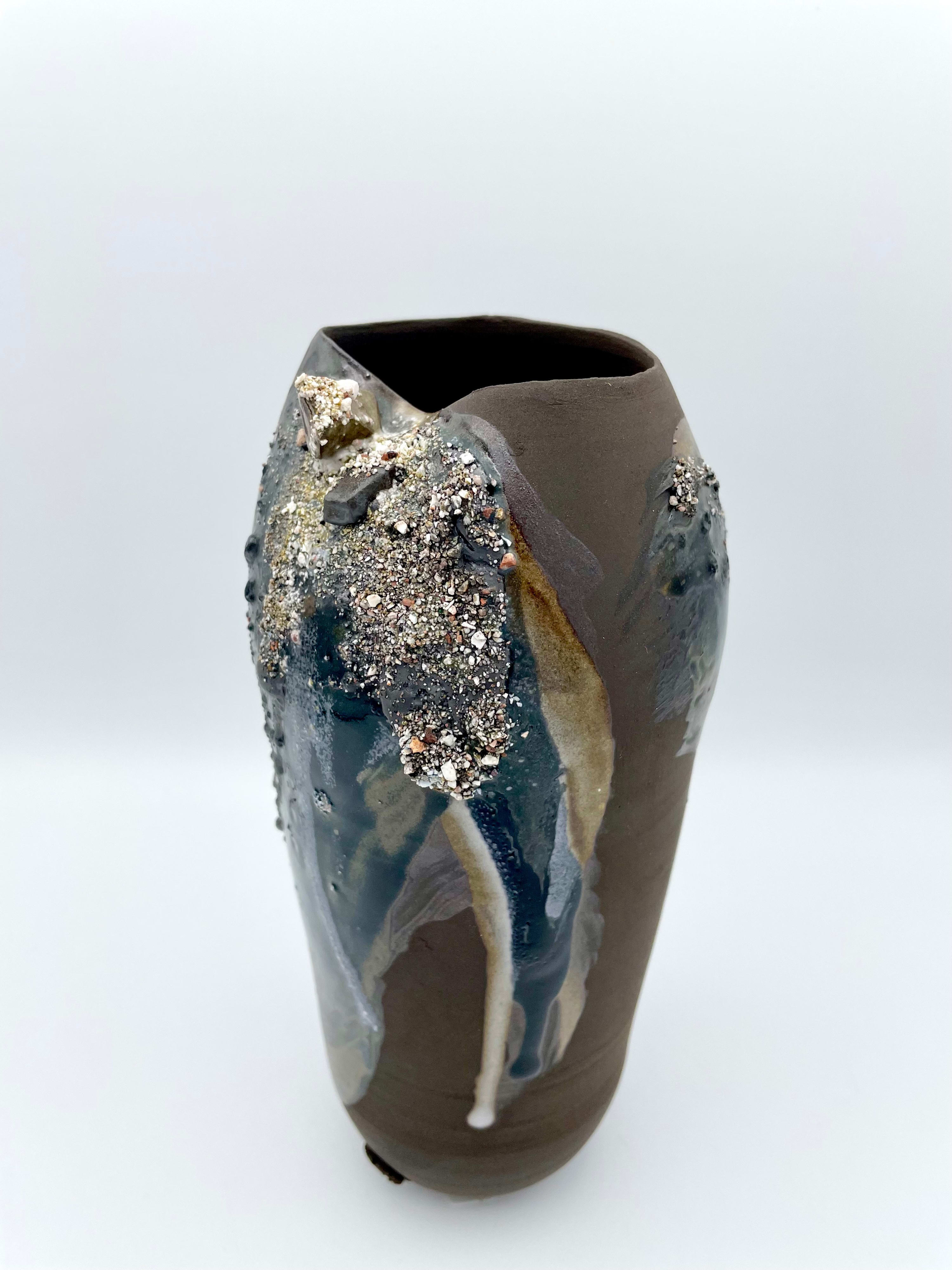 Rosa Wiland Holmes, Small Black Vessel, 2023 | Contemporary Applied Arts