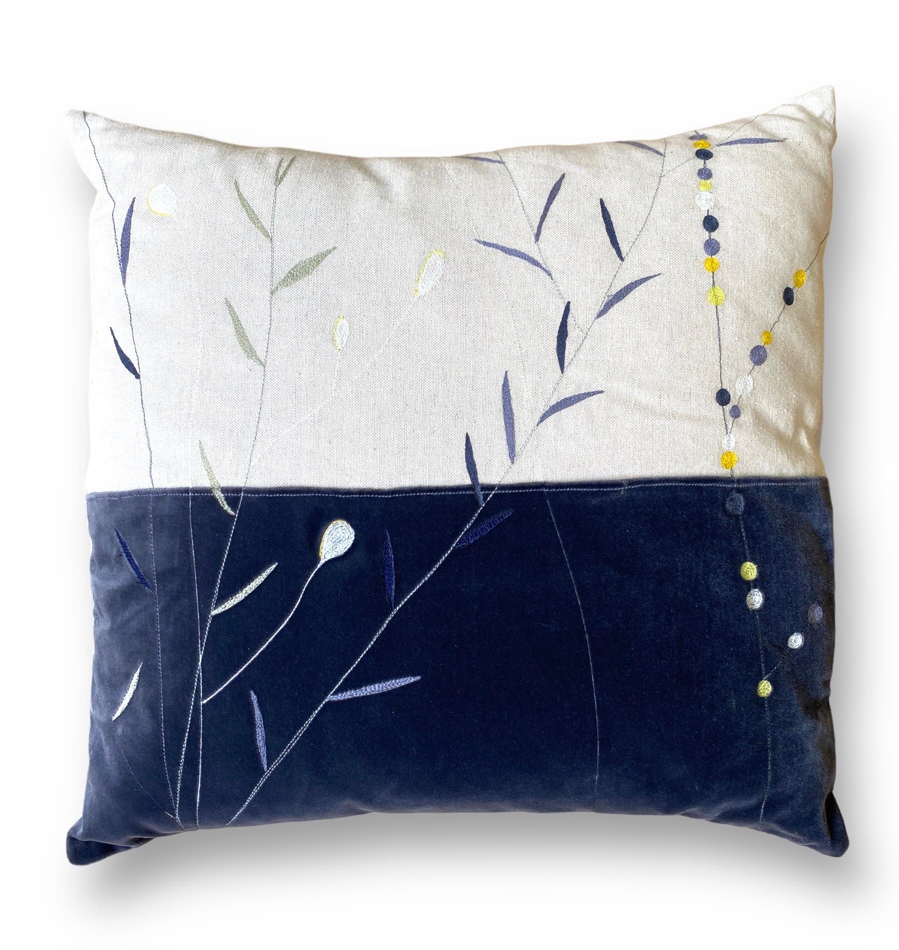 Lisa Vaughan Thomas, Midnight Berries , 2018 | Contemporary Applied Arts