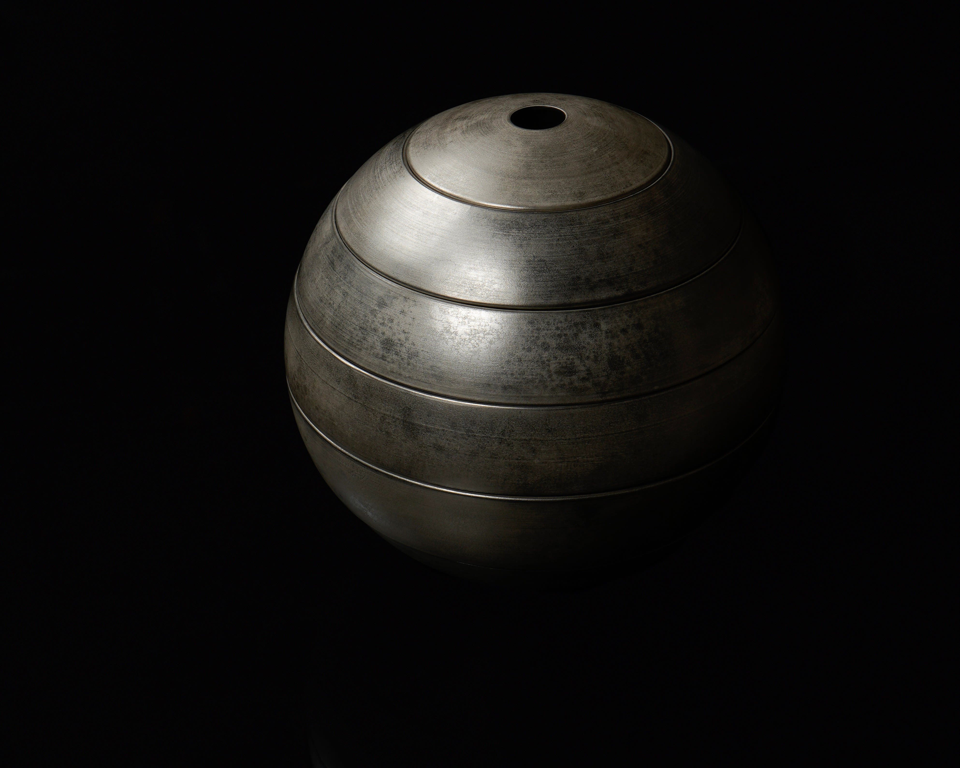 Terauchi Shinji 寺内信二, Five-tiered moon shaped box with silver 本銀彩 Moon ...