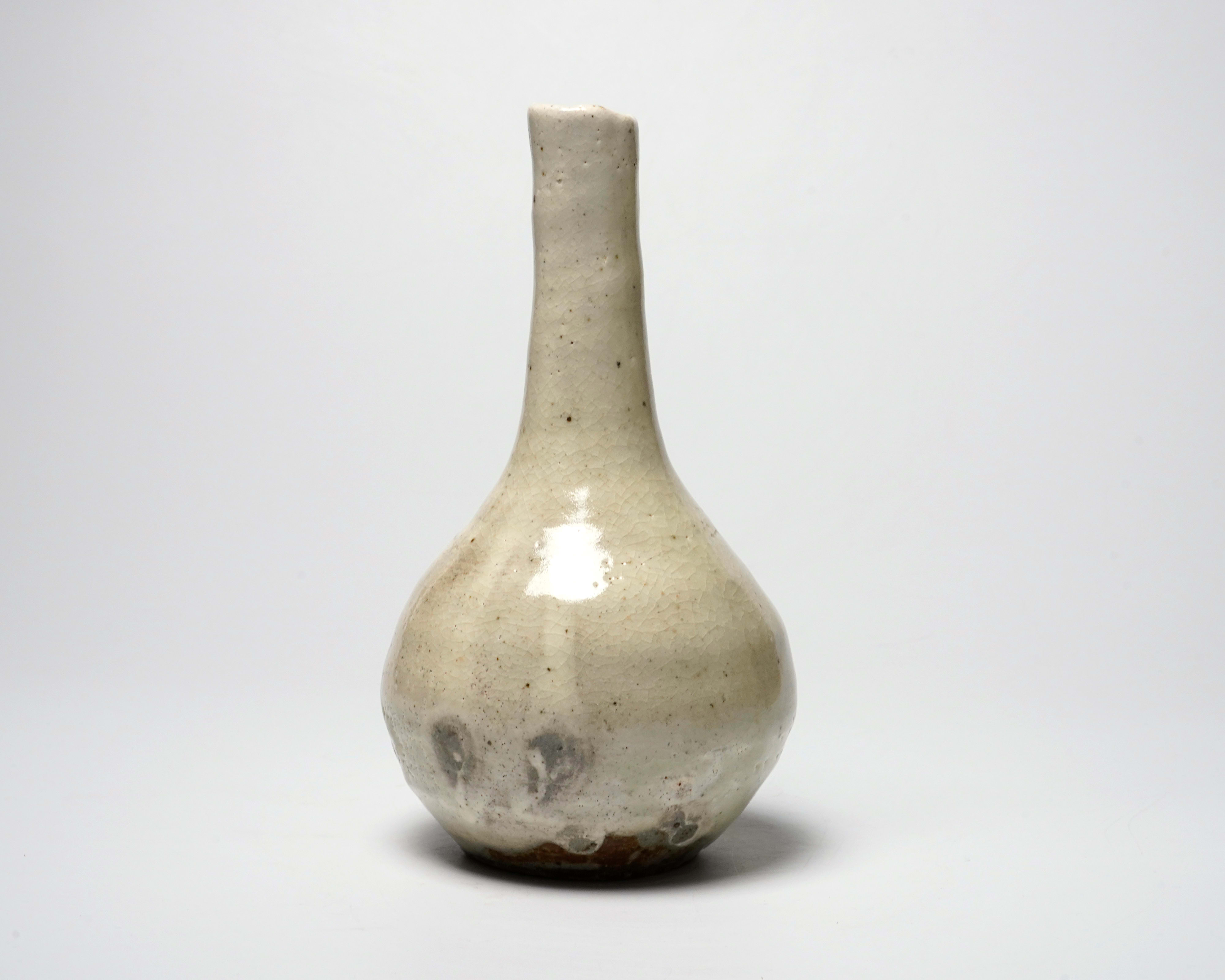 Toyoba Seiya 豊場惺也, Kohiki Flower Vase 粉吹 花生 | Dai Ichi Arts | Japanese ...
