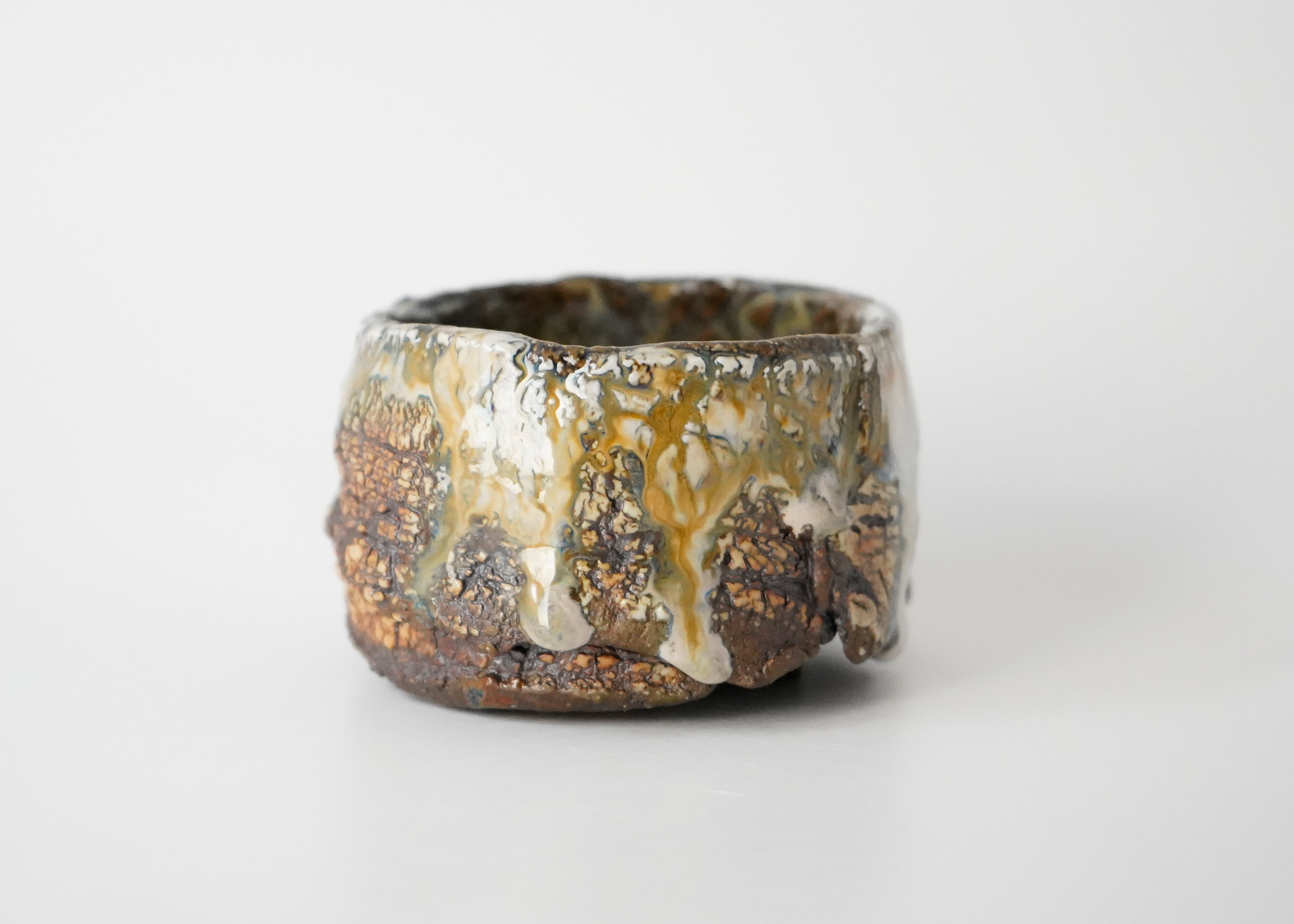 Takada Naoki 高田尚紀, Crater Wall Sake Cup, 2022 | Dai Ichi Arts ...