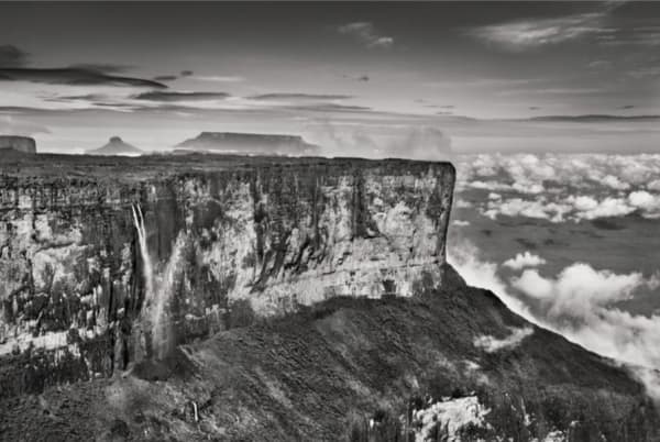 Sebastião Salgado - Works | Robert Klein Gallery