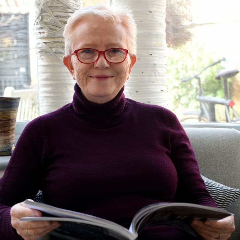 Kathryn Hearn - Biography | Contemporary and Country